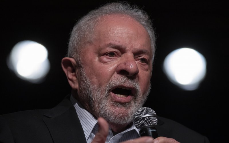 Lula exige que Bolsonaro pida Lula exige que Bolsonaro pida