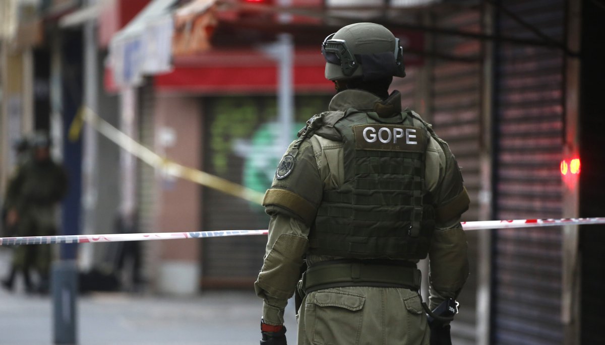 GOPE realizó operativo en Las Condes por artefacto sin detonar | Diario ...