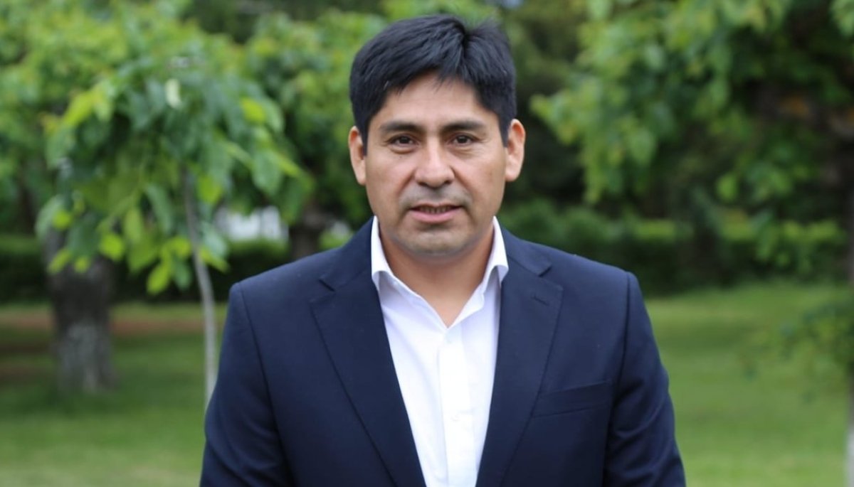 Alcalde de Renaico se entrega a la justicia tras estar una semana ... Alcalde de Renaico se entrega a la justicia tras estar una semana ...