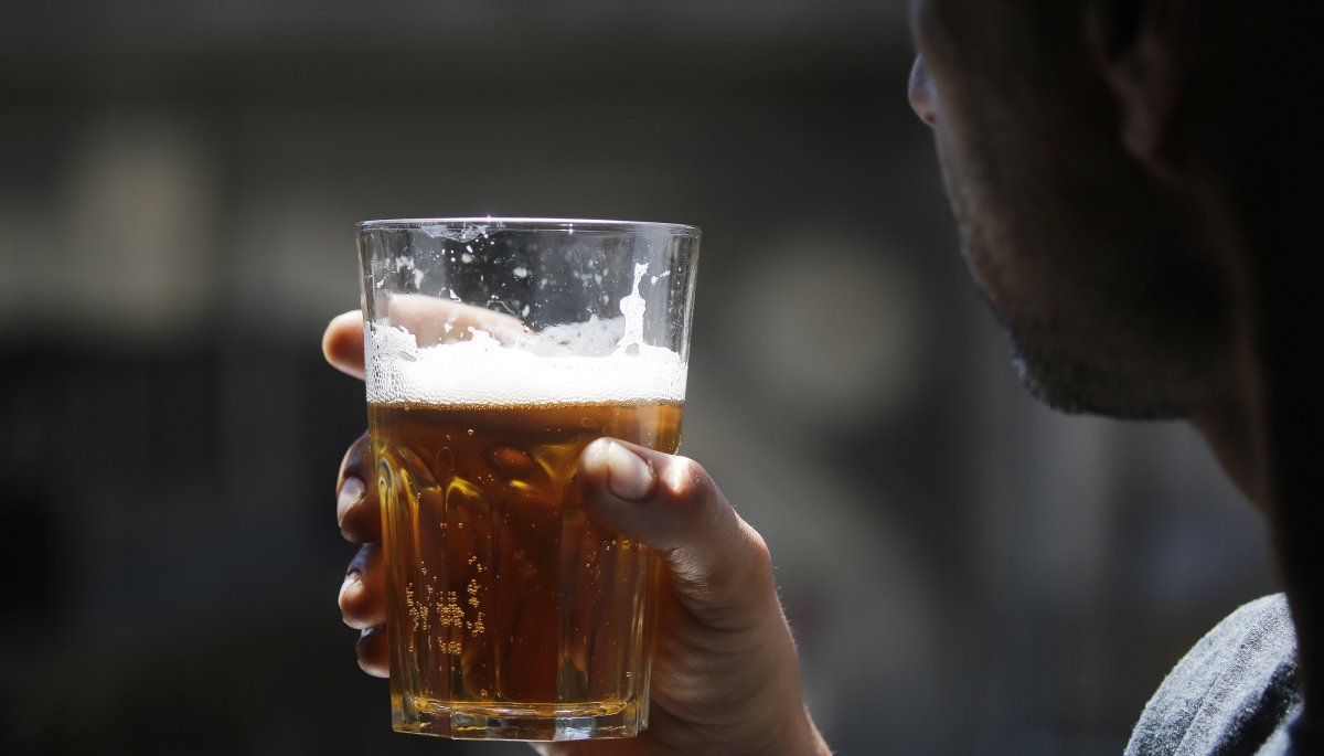 Consumo de alcohol en Chile llega a su menor nivel en casi tres décadas ...