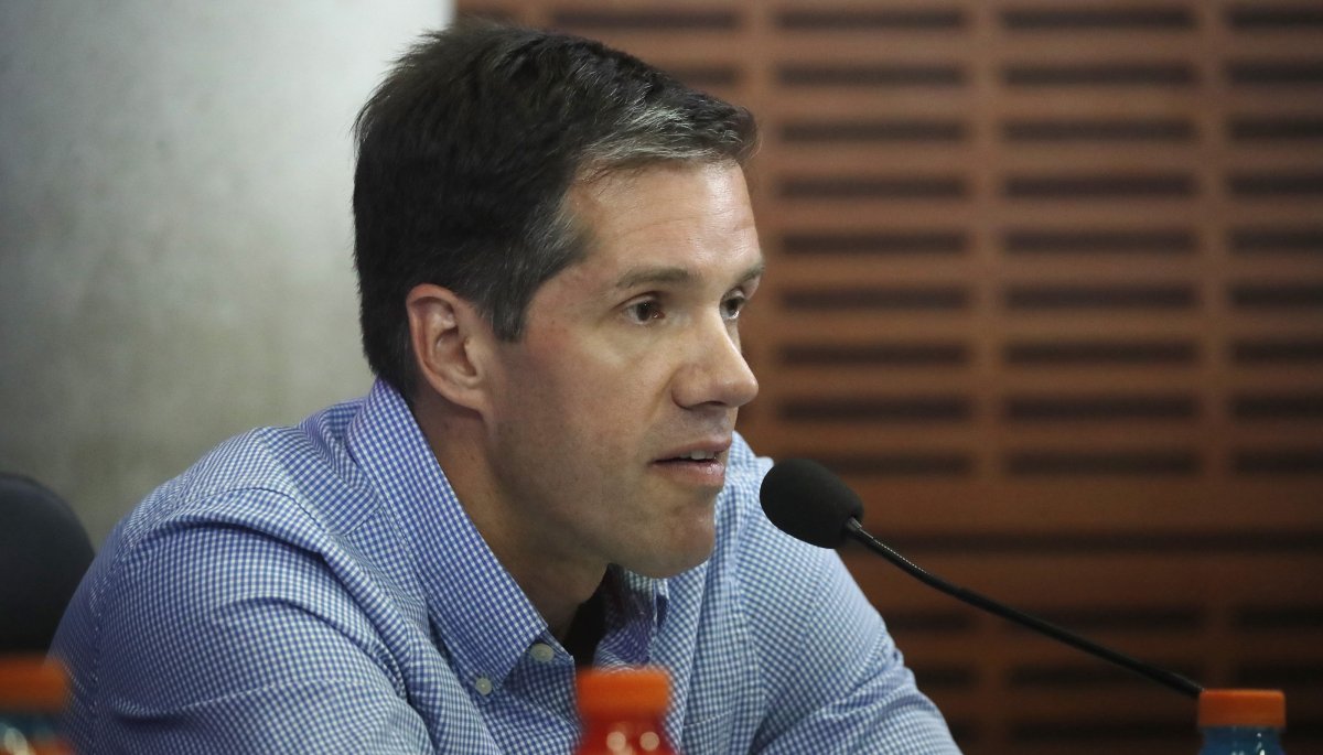 La explicación de Michael Clark por su voto a favor de los seis ...