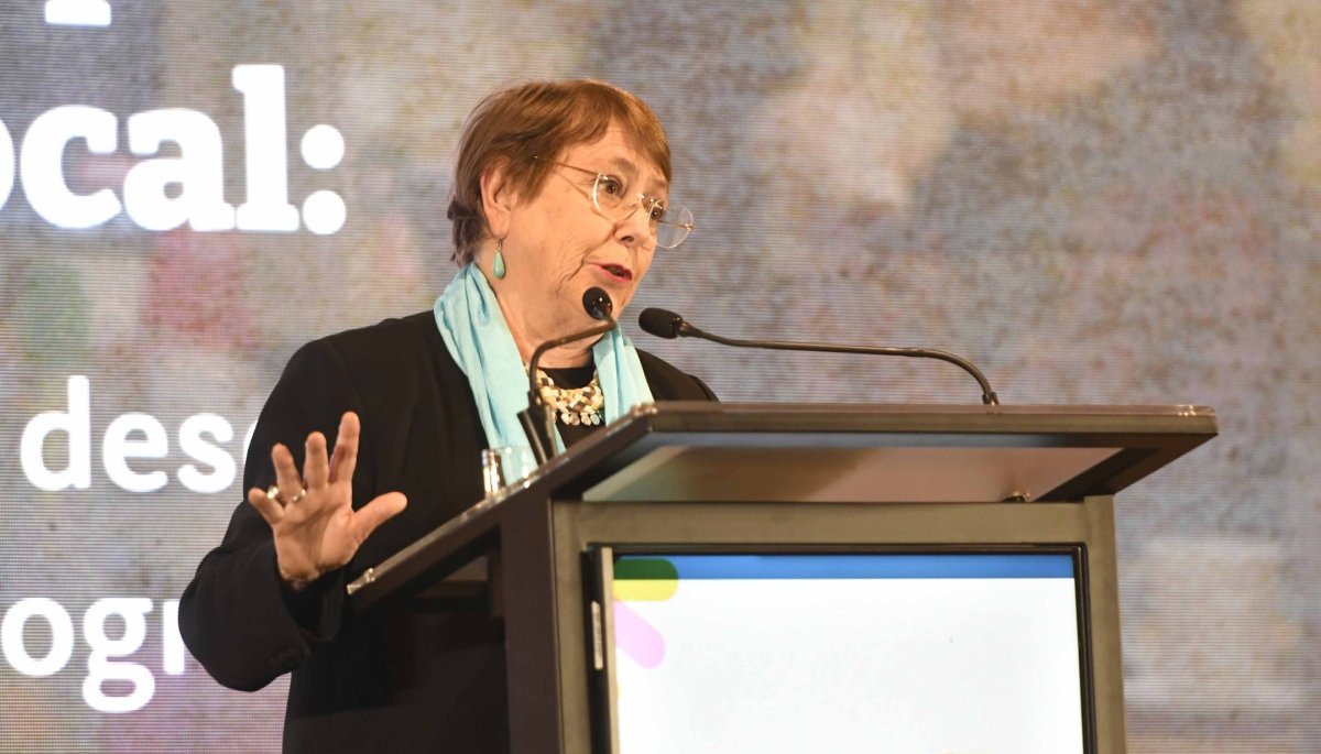Expresidenta Bachelet: "La política está harto tóxica" | Diario Usach