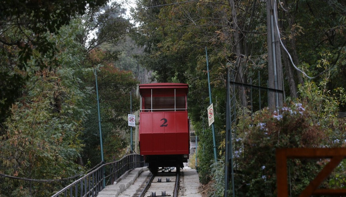 Funicular del Cerro San Cristóbal cumple 100 años: Un viaje centenario ...