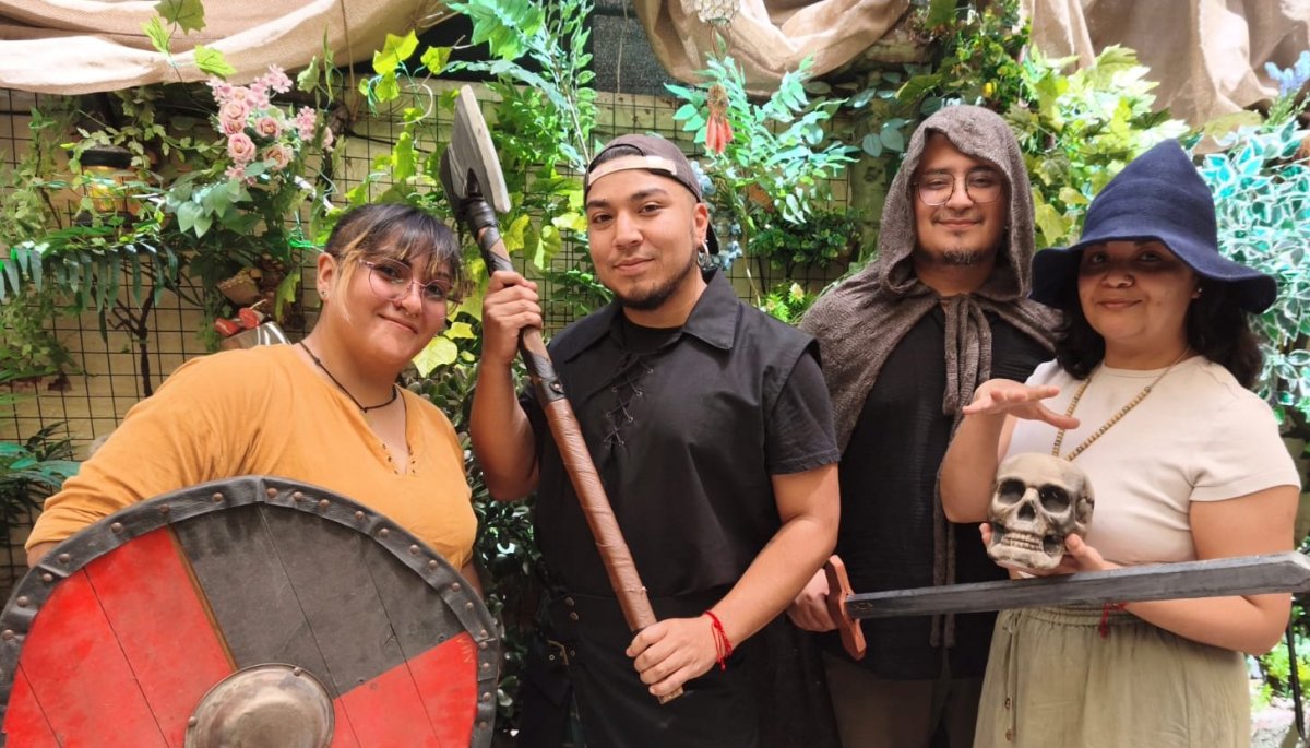 Café Mun: El mundo tras la única cafetería de fantasía medieval de ...